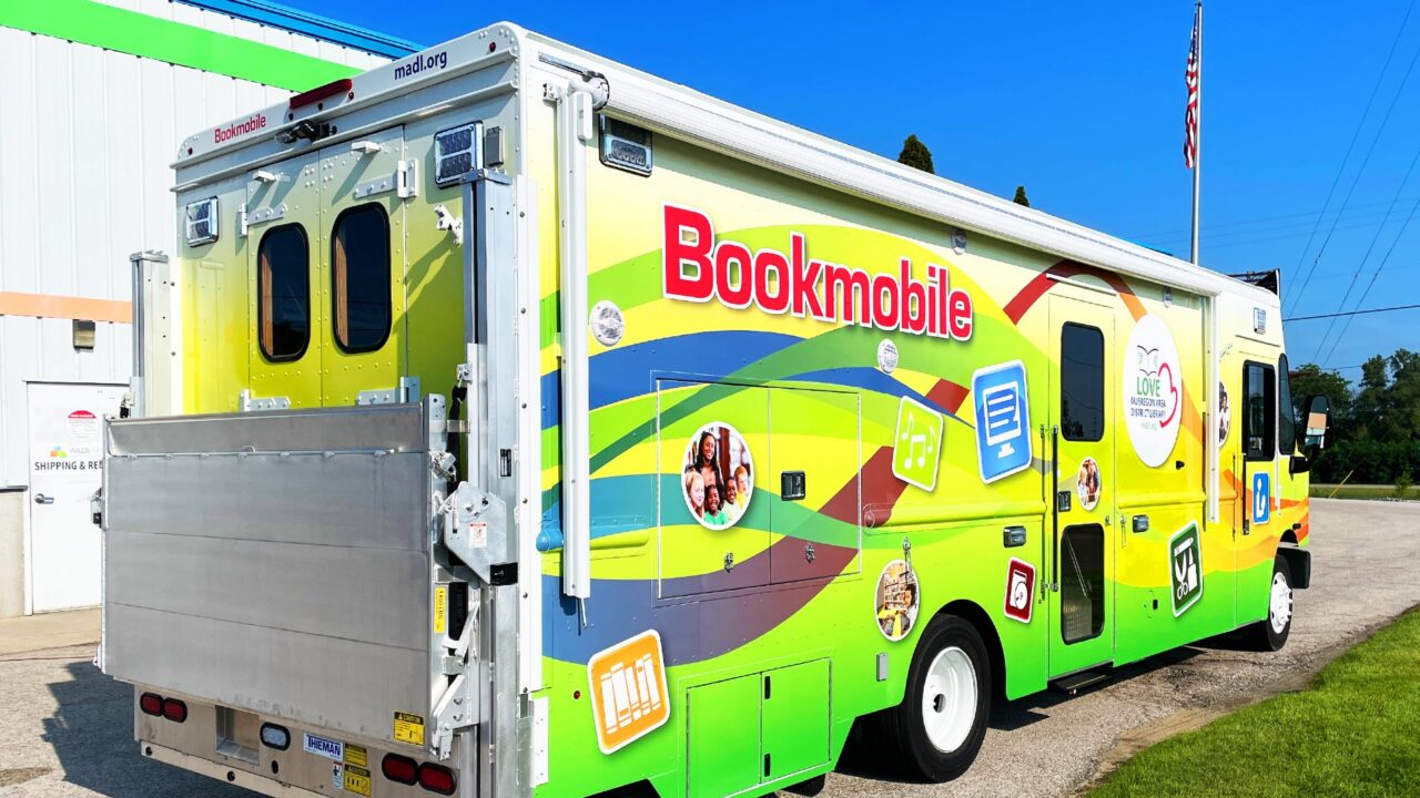 Vehicle / Fleet Graphics - Port City Signs