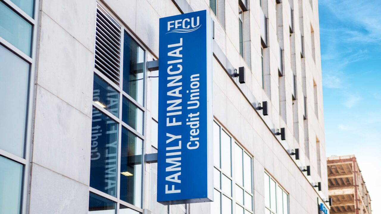 Flagmount Signs - Port City Signs