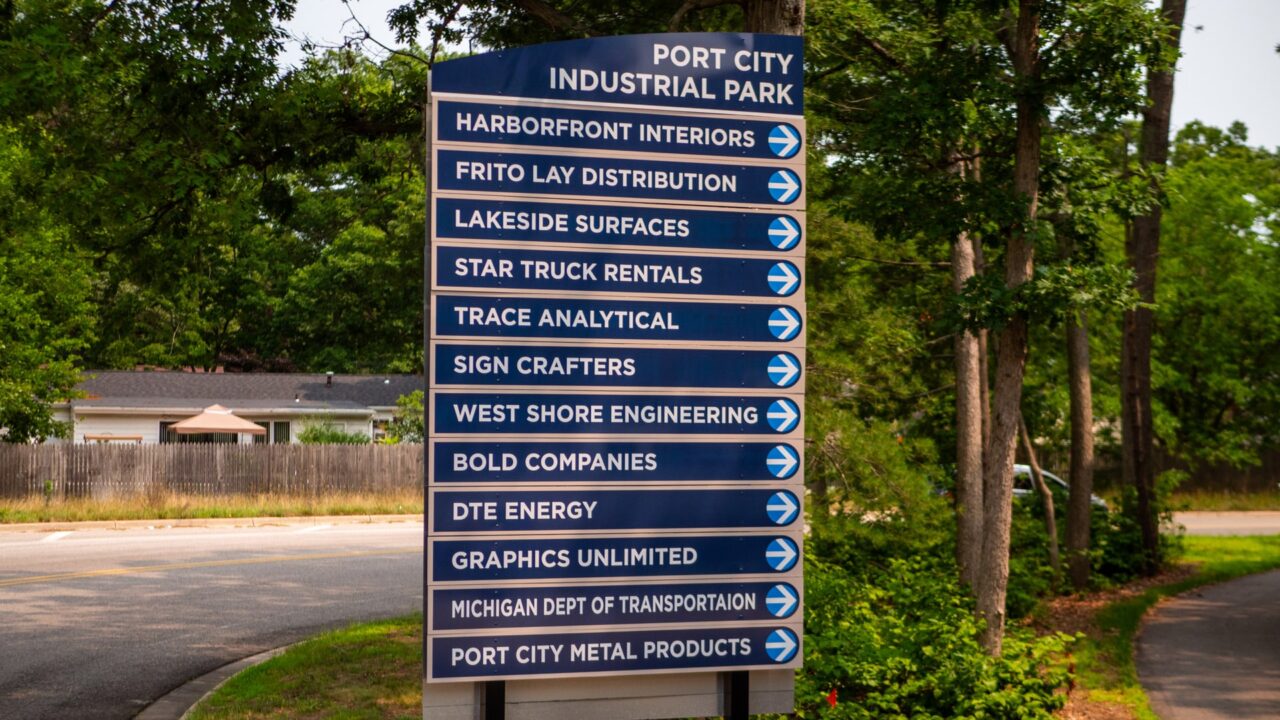 Non-Lit Signs - Port City Signs