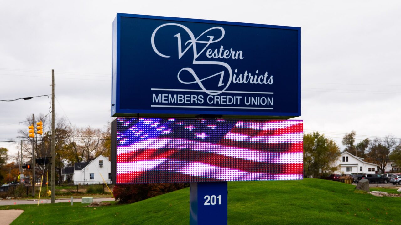 Pylon Signs - Port City Signs